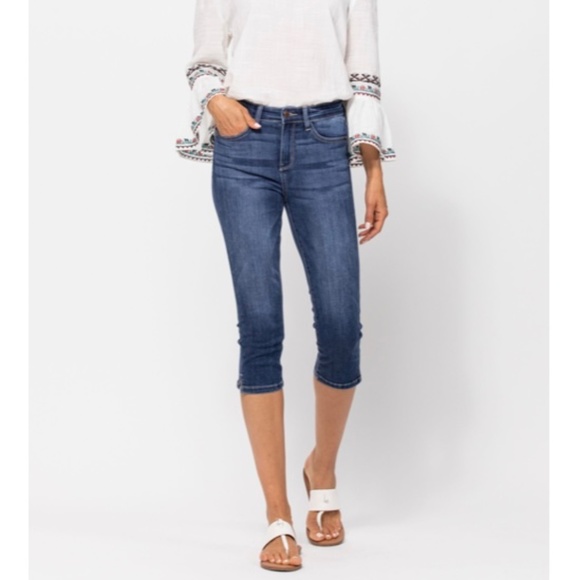 Judy Blue | Jeans | Judy Blue Midrise Nondistressed Capri | Poshmark